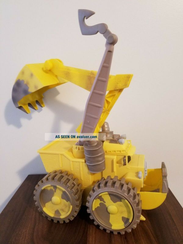 Disney Pixar Cars SCREAMING BANSHEE Excavator Giant Eats Cars Sounds ...