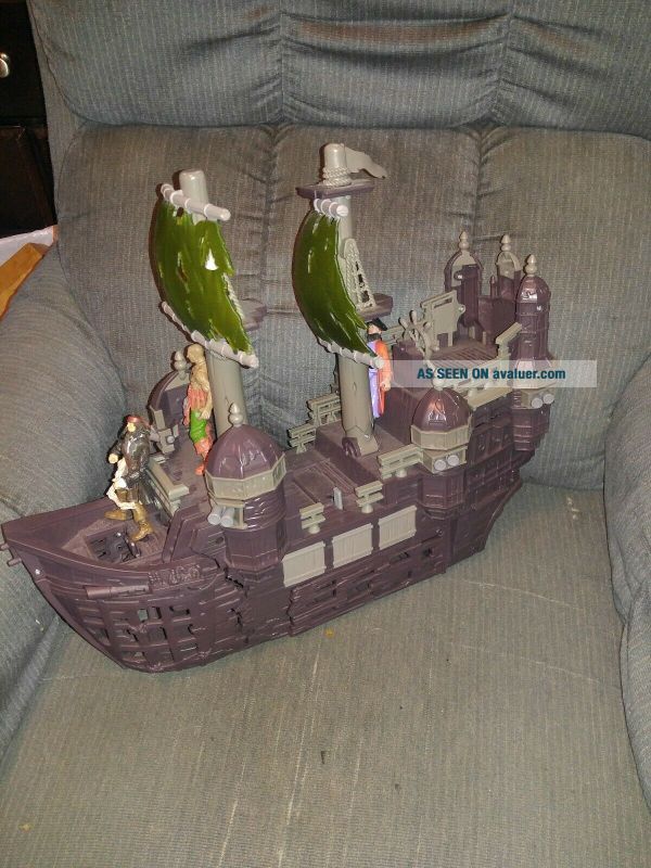 Pirates Of The Caribbean Silent Mary Pirate Ship Dead Men Tell No Tales ...