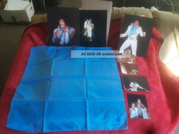 ELVIS PRESLEY BLUE CONCERT SCARF AND PICTURES 1977 VINTAGE | #36014662