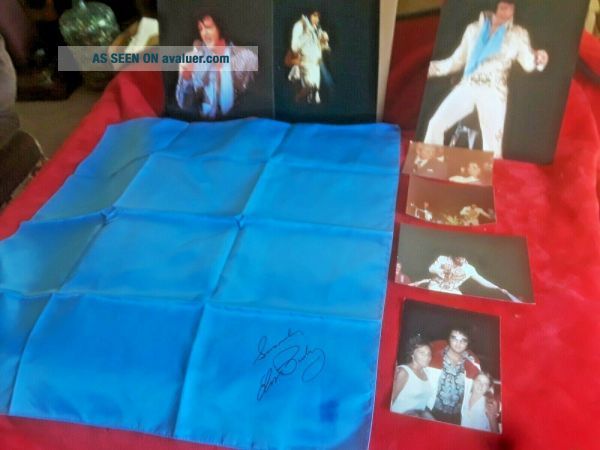 ELVIS PRESLEY BLUE CONCERT SCARF AND PICTURES 1977 VINTAGE | #36014662