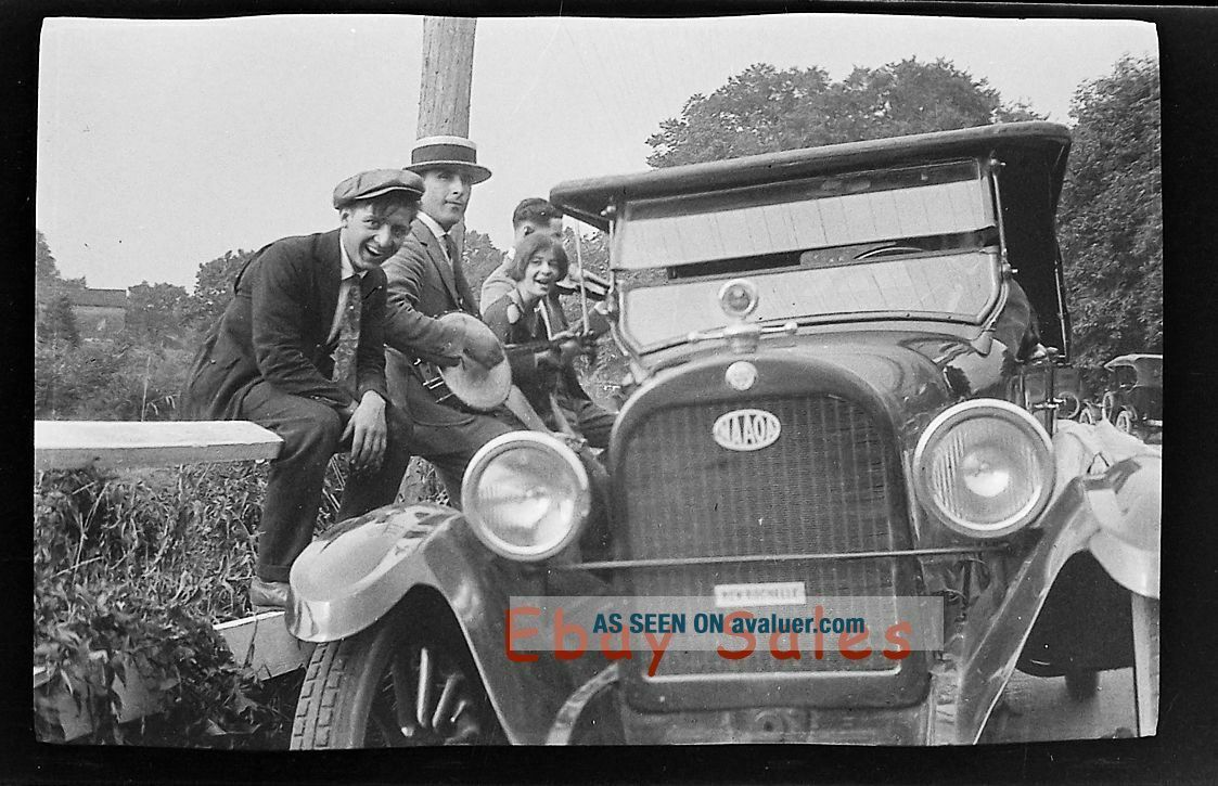 AB B Vintage Amateur Photo Negative - Men - Car - Banjo - Old Shot ...