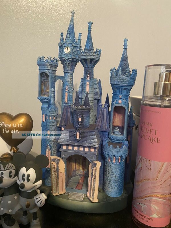 Disney Cinderella Castle Light Up Figurine 1/10 Limited | #49008601
