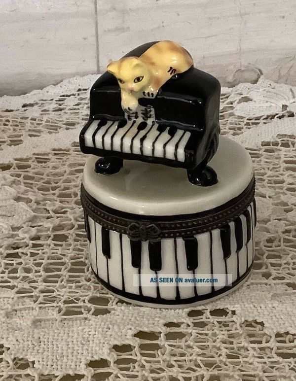 Vintage Kitty Cat Playing Piano With Kitties Watching Trinket Box ...