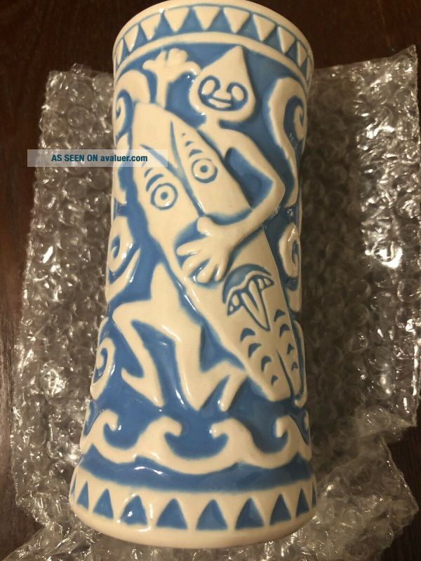 Trader Sams Enchanted Tiki Bar Tangaroa Surfboard Disneyland 1st ...