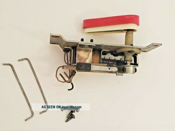 BALLY LOST WORLD PINBALL MACHINE LEFT FLIPPER ASSEMBLY W SOLENOID AND ...