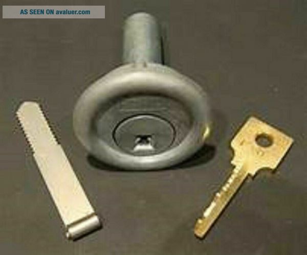Ford Gumball Machine F - 50 Lock And Key Complete Lock Set | #49177530
