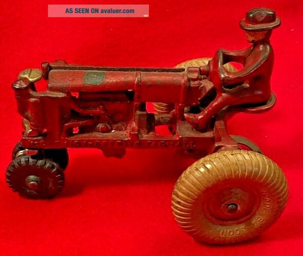 L01) Arcade Cast Iron Tractor McCormick Deering Farmall W Driver 6 1/4 ...