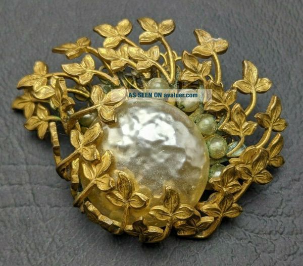 Vintage Miriam Haskell Baroque Pearl Gold Tone Brooch Pin | #49504655