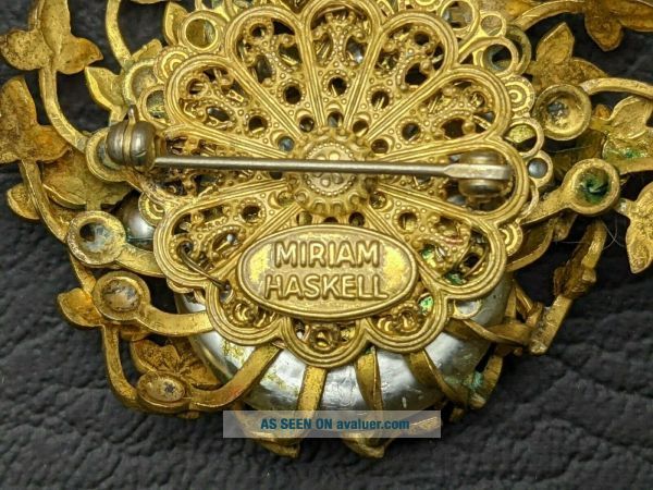 Vintage Miriam Haskell Baroque Pearl Gold Tone Brooch Pin | #49504655
