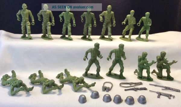 14 1960s Vintage MPC Battle Front WWII Play Set Ring Hand Soldiers ...