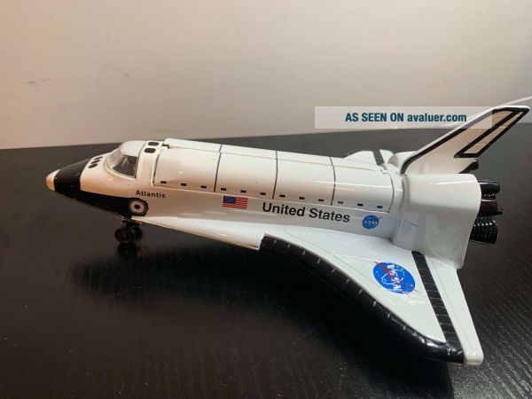 Daron NASA United States Space Shuttle Atlantis Die Cast Metal Pullback ...