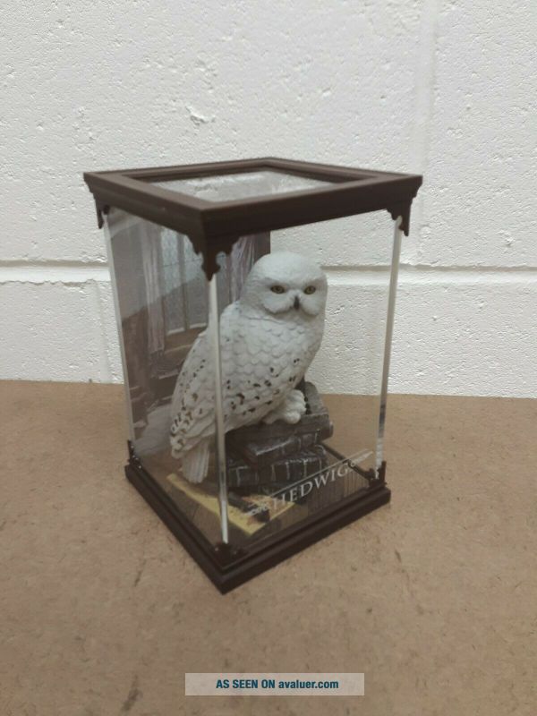Collectible Harry Potter Magical Creatures Hedwig Statue Figurine In ...