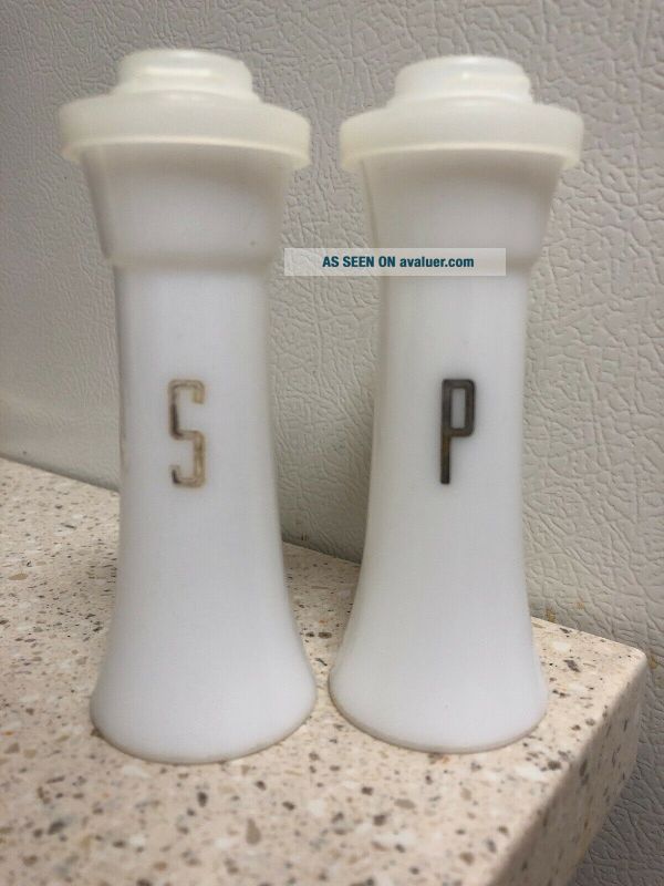 Vintage Tupperware Mini Salt And Pepper Shaker Set 831 White Hourglass ...