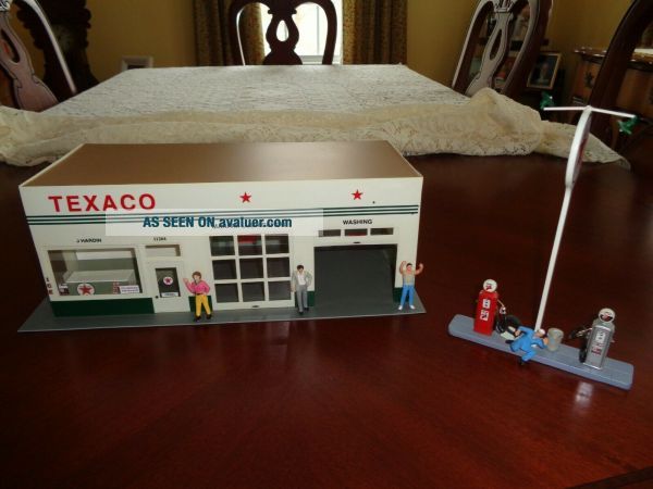 AWESOME VINTAGE TEXACO STATION WITH PUMPS FOR MODEL TRAIN BUILDING O ...