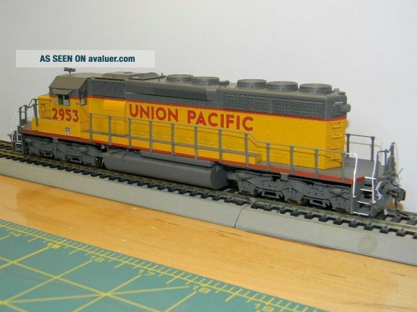 Intermountain HO Union Pacific SD40 Road Number 2953 With ESU LokSound ...