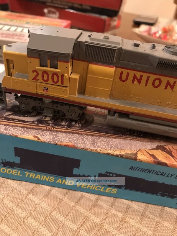 HO Scale Union Pacific Engine By Athearn | #51399928