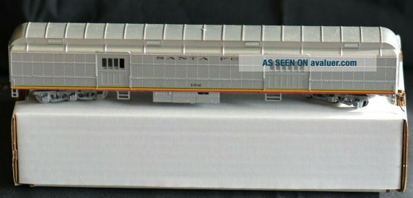 Santa Fe Coach ATSF 1302 San Francisco War Bonnet Livery HO Gauge USA ...