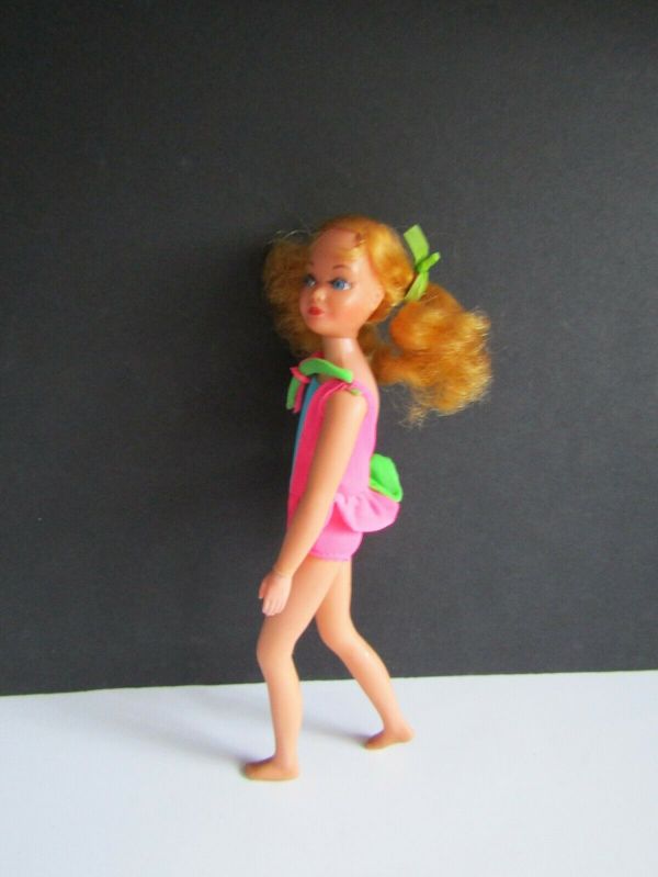 Vtg 1969 Barbie LIVING SKIPPER DOLL Twist & Turn Doll Wearing Swimsuit ...