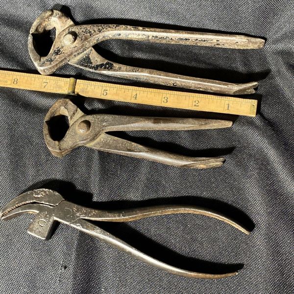 3 Antique Tools BLACKSMITH Tongs FARRIER Nippers Pliers Anvil Hammer ...