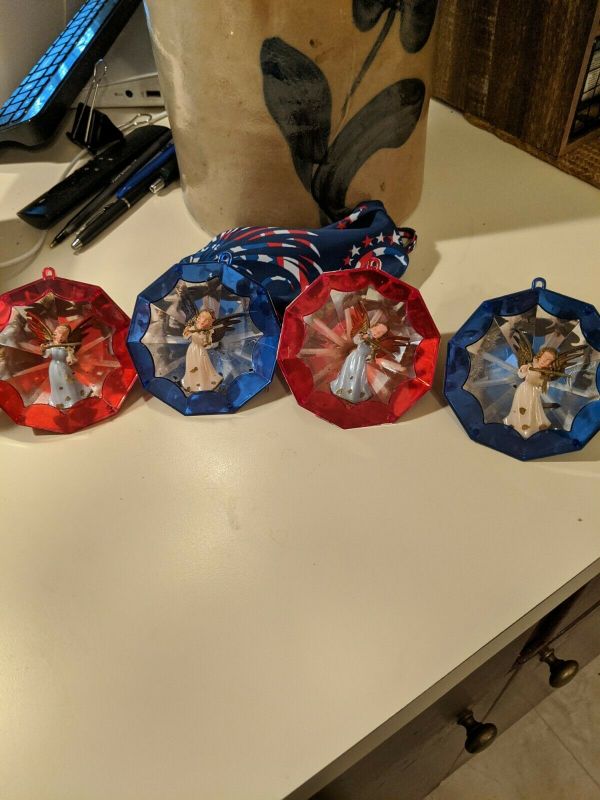 RARE VINTAGE CHRISTMAS JEWEL BRITE PLASTIC DIORAMA ORNAMENTS RED, WHITE ...
