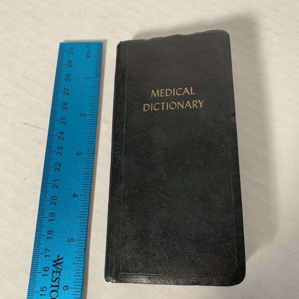 Vintage 1963 Vest Pocket Library Medical Dictionary VERY GOOD Leather ...