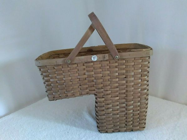 Vintage Wicker Stairs Step Basket Organizer Large W/ Sturdy Handle ...